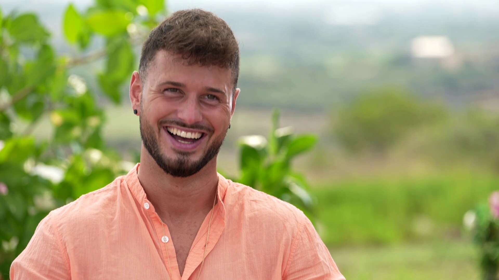 Meet the Islander: Maurice (Video) - Love Island - Heiße Flirts & wahre ...