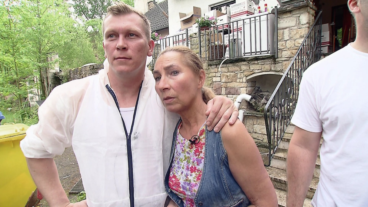 Episode 0008 - Der Trödeltrupp - Das Geld liegt im Keller - RTLZWEI