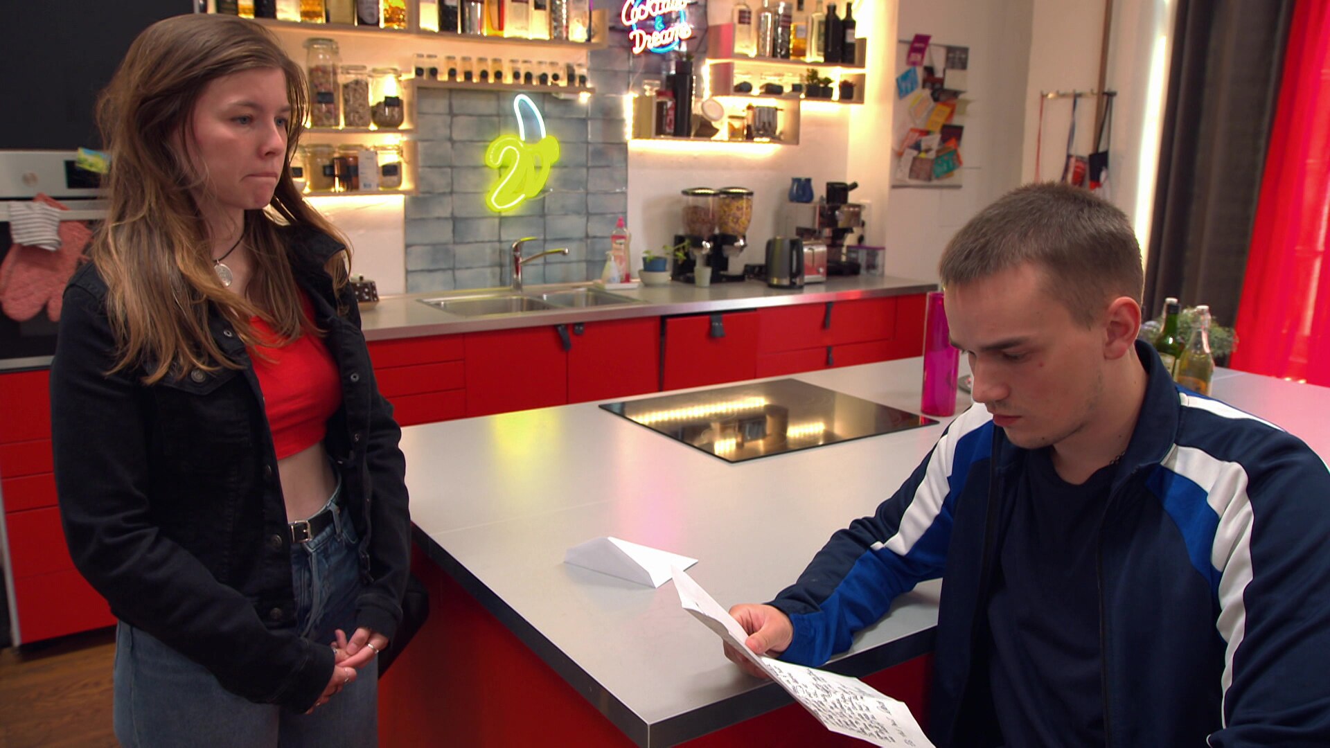 Jonas erfährt die Wahrheit! (Video) - Berlin - Tag & Nacht - RTLZWEI