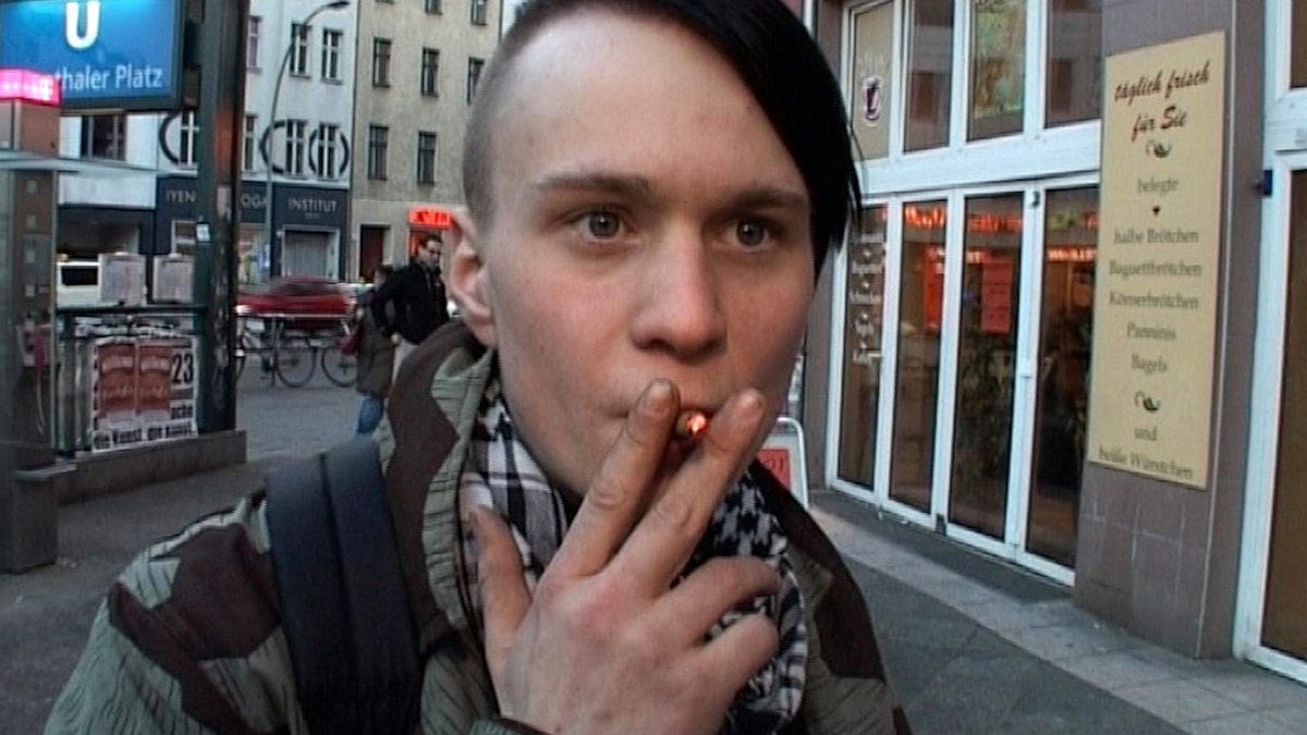 Straßenkid Kai beim Schnorren (Folge 956) (Video) - EXKLUSIV - DIE ...