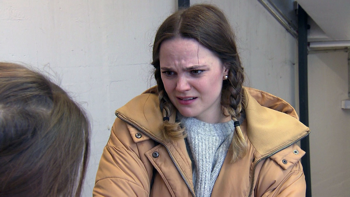 Emily will lieber ins Heim? (Video) - Krass Schule - Die jungen Lehrer ...