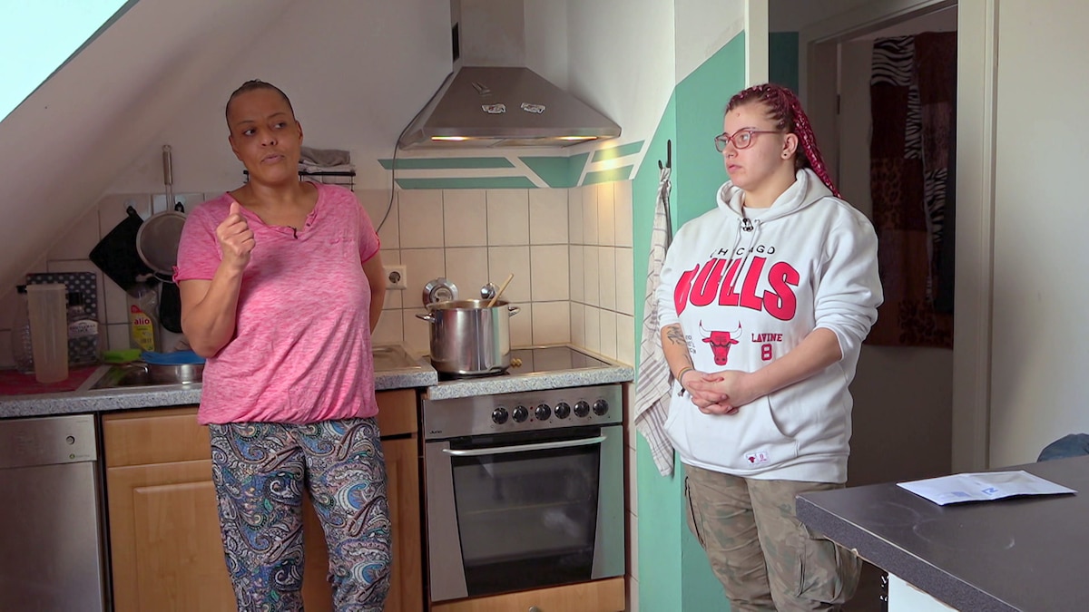 Sorgen und Nöte - Hartz und herzlich - Tag für Tag - RTLZWEI