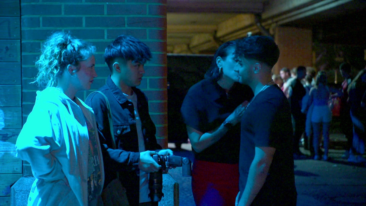 Ein Kuss als Waffe - Berlin - Tag & Nacht - RTLZWEI