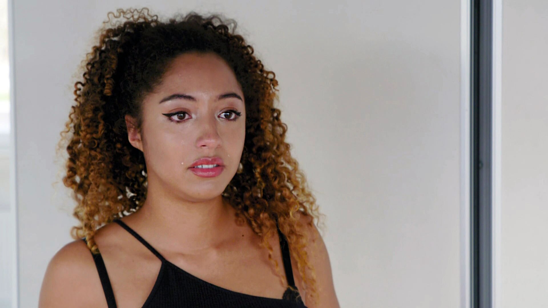 Lilli platzt in Nicos und Leonies Tanz rein (Video) - Köln 50667 - RTLZWEI