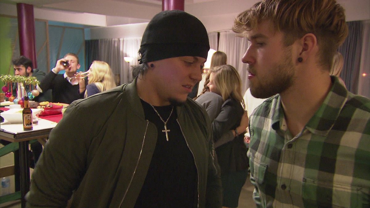 WG Party bei Jan! (Video) - Köln 50667 - RTLZWEI