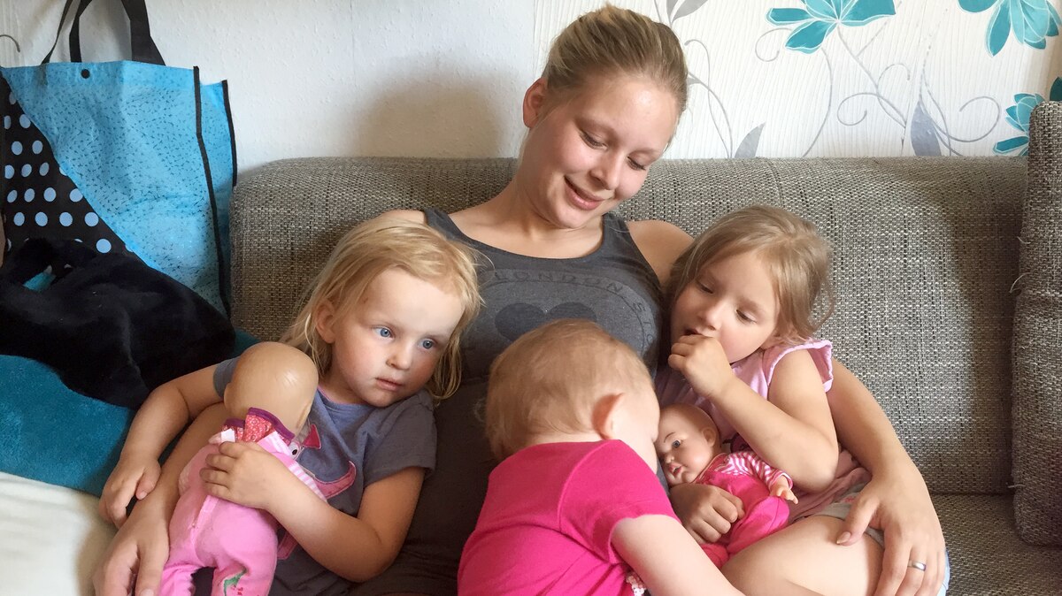 Natalie Und Ashley Teenie Mütter Wenn Kinder Kinder Kriegen Rtlzwei