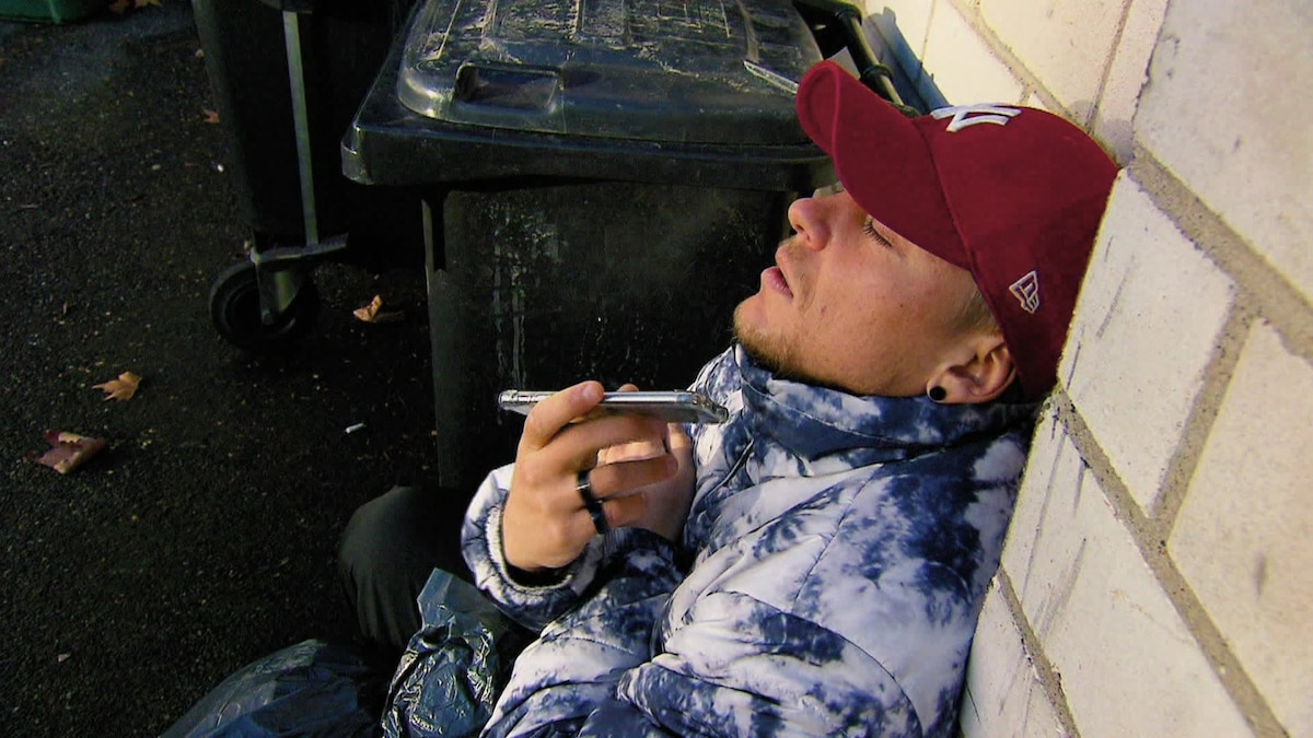 Kevin kann Zoes Sachen nicht wegwerfen (Video) - Köln 50667 - RTLZWEI