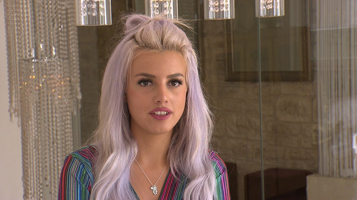 Mike Singer ist mein Freund! - Krass Schule - Die jungen Lehrer - RTLZWEI