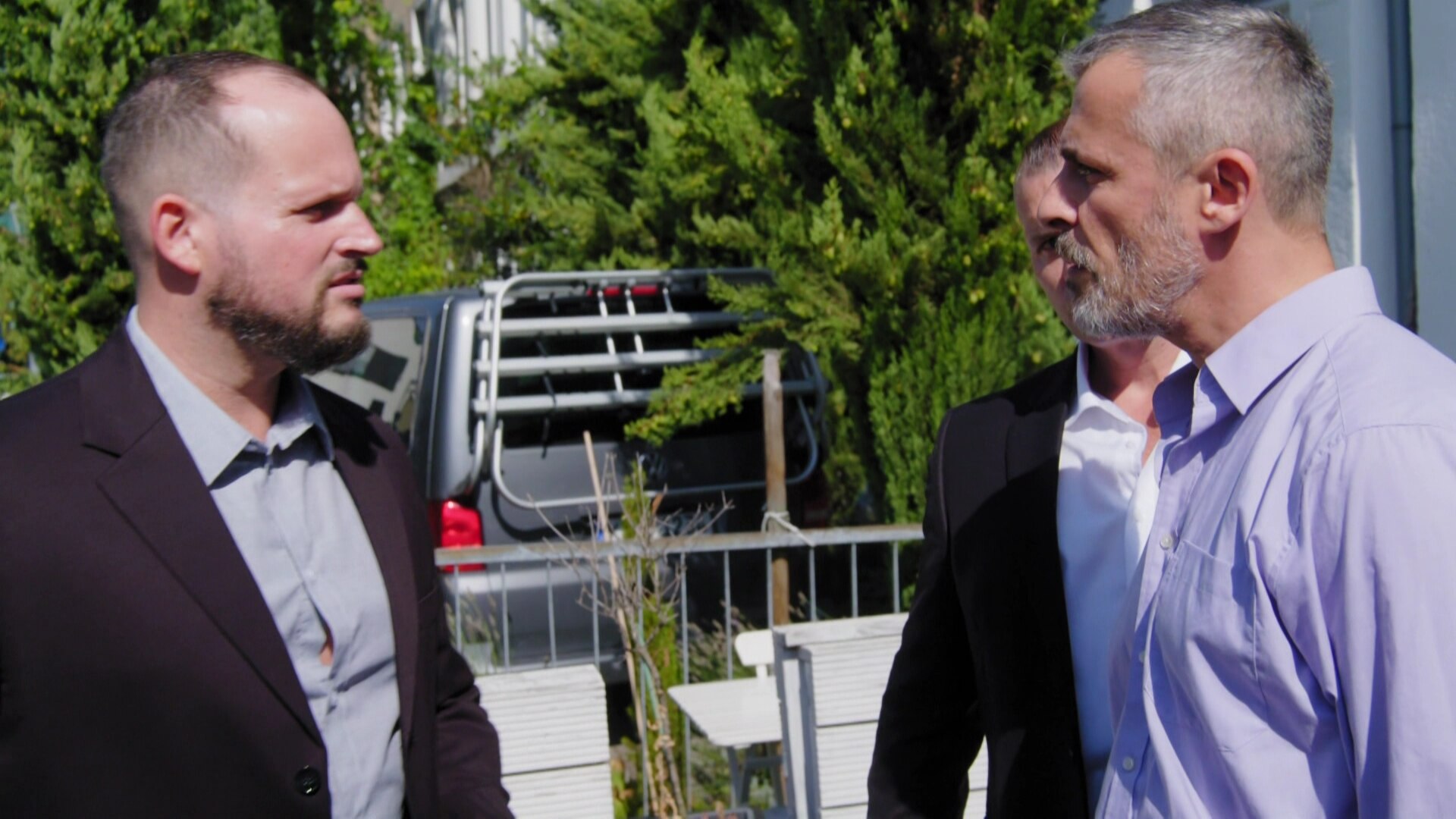 Robert erpresst Sams Makler (Video) - Köln 50667 - RTLZWEI