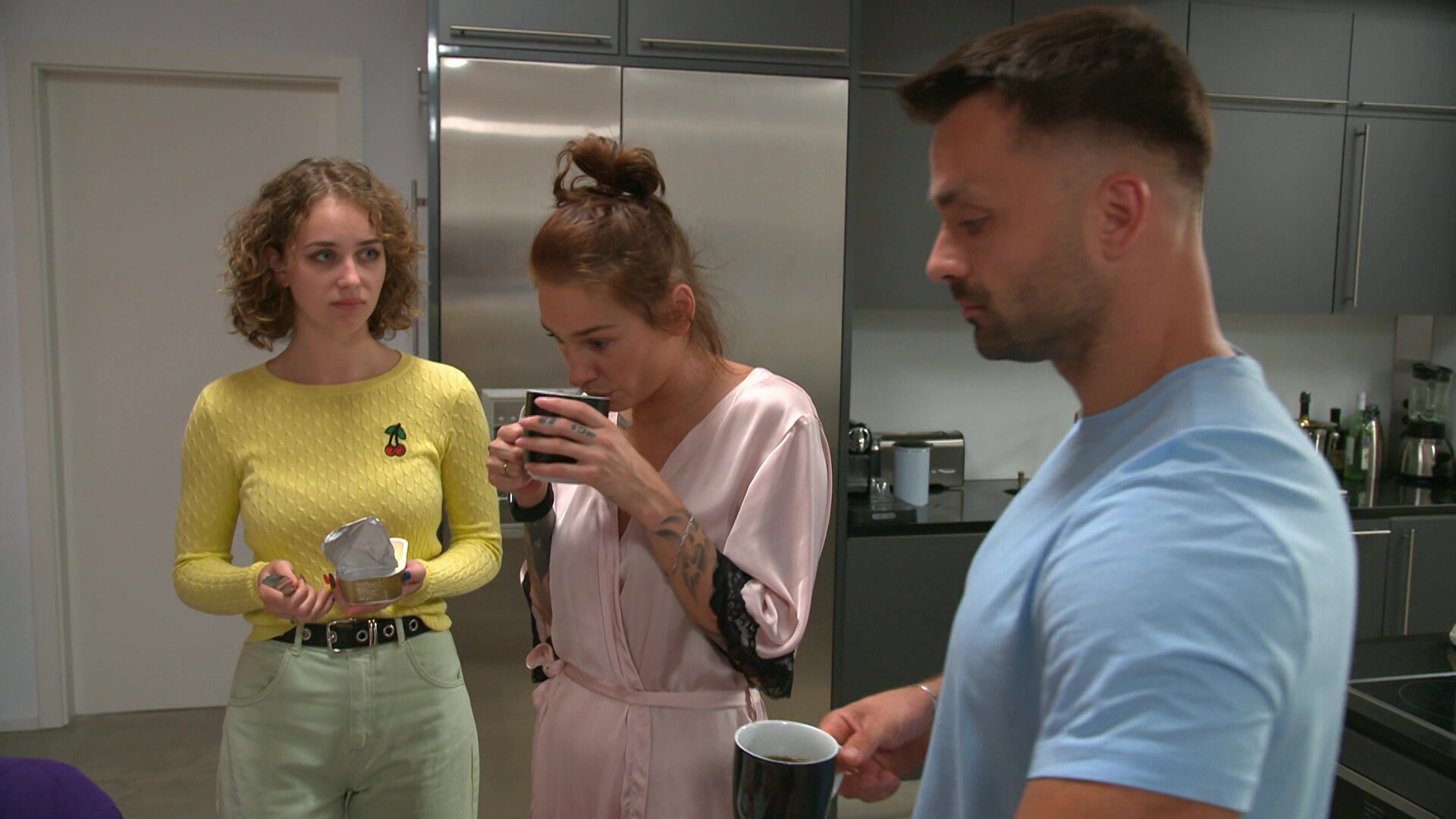 Der Auszug rückt näher! (Video) - Berlin - Tag & Nacht - RTLZWEI