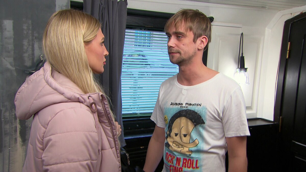 Schmidti beichtet Jade seine Gefühle (Video) - Berlin - Tag & Nacht ...