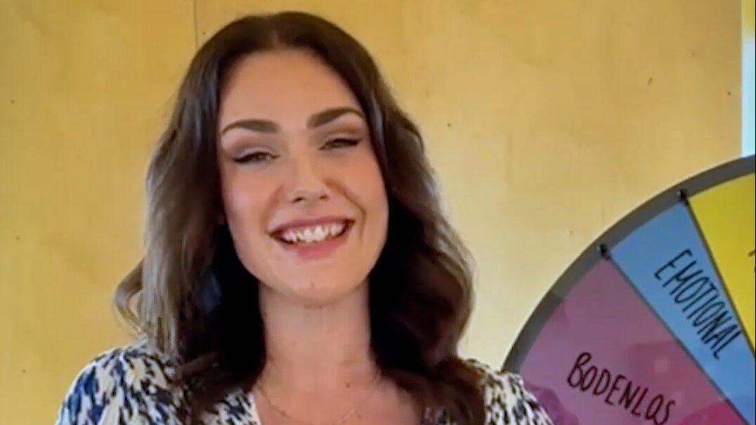 Amy (Rolle "Katy") beim BTN - RAD DER WAHRHEIT! (Video) - Berlin - Tag ...