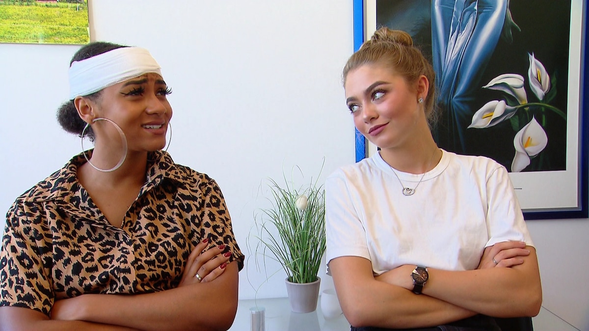 Alexa sucht Beweise gegen Lilli! (Video) - Krass Schule - Die jungen ...