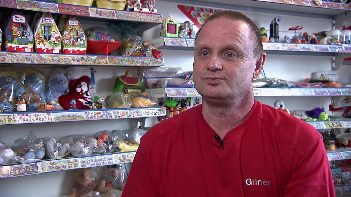 Episode 0002 - Der Trödeltrupp - Das Geld liegt im Keller - RTLZWEI