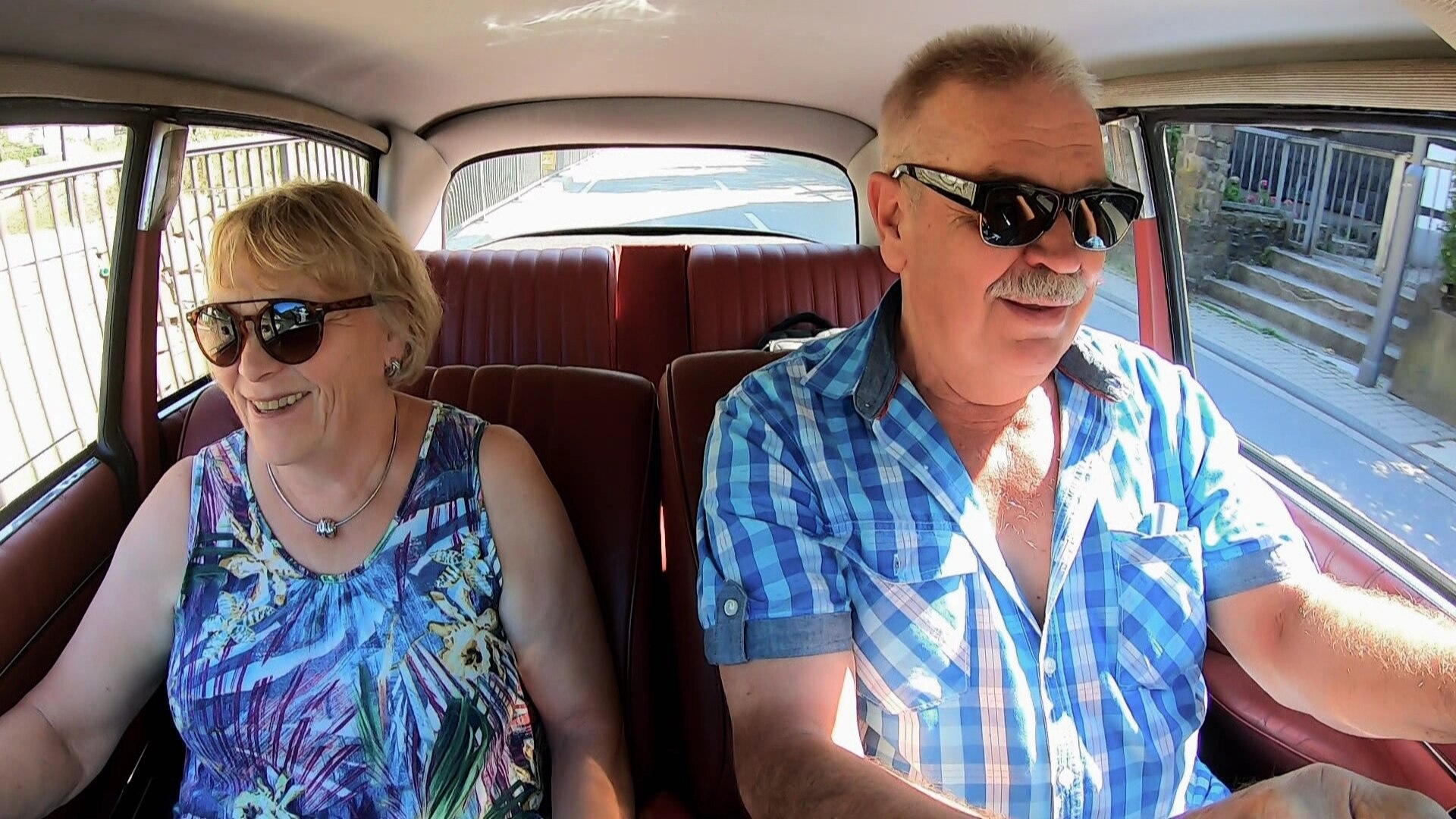 Die Göttin (Video) - Der Trödeltrupp - Das Geld liegt im Keller - RTLZWEI