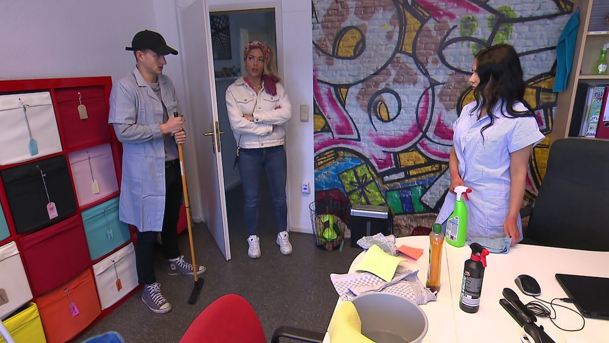 Maria leidet unter einer Kaufsucht (Video) - Krass Schule - Die jungen ...