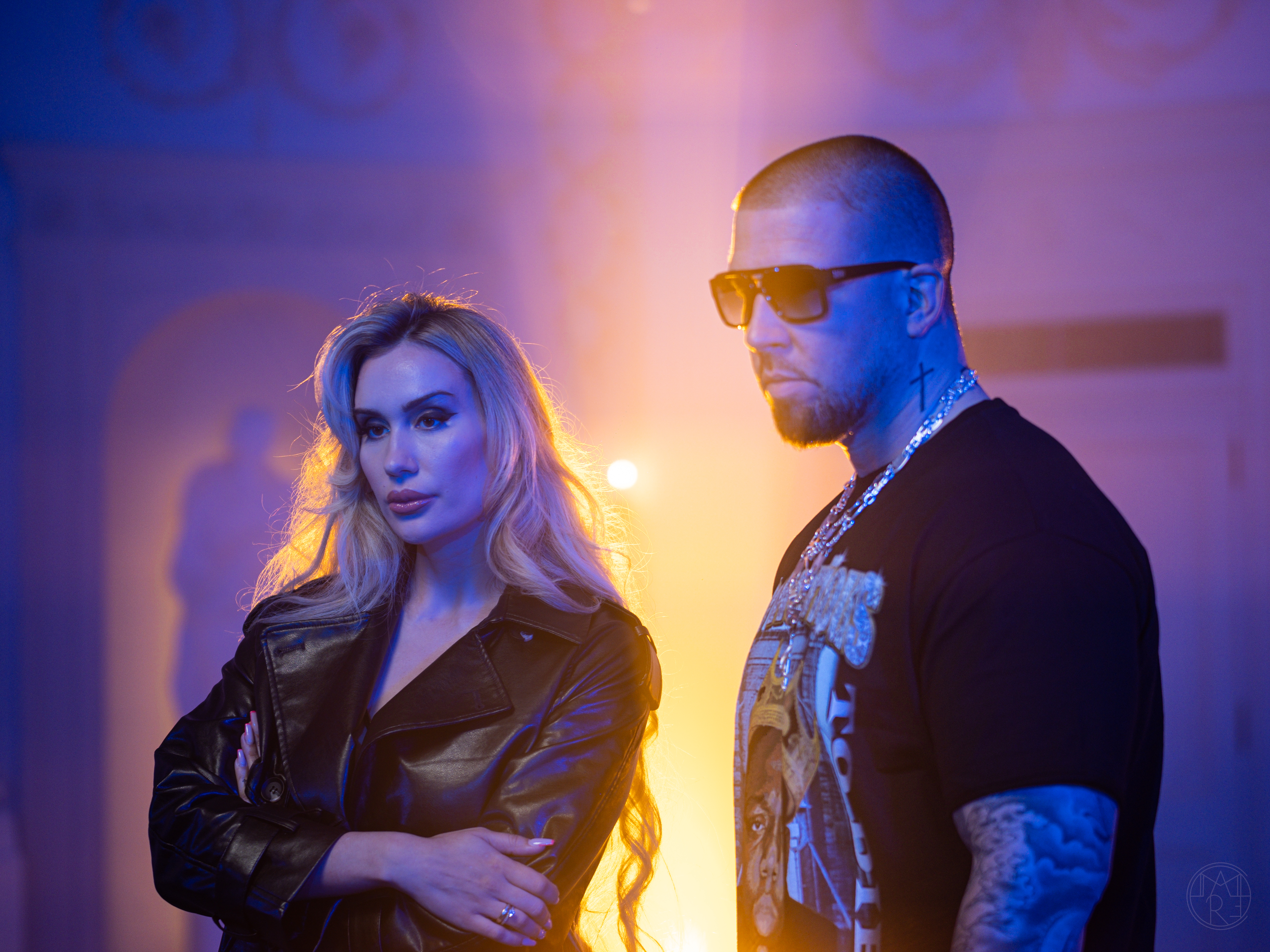 "Medizin" - Der neue Song von Power-Frau Sarah Bora. - RTLZWEI