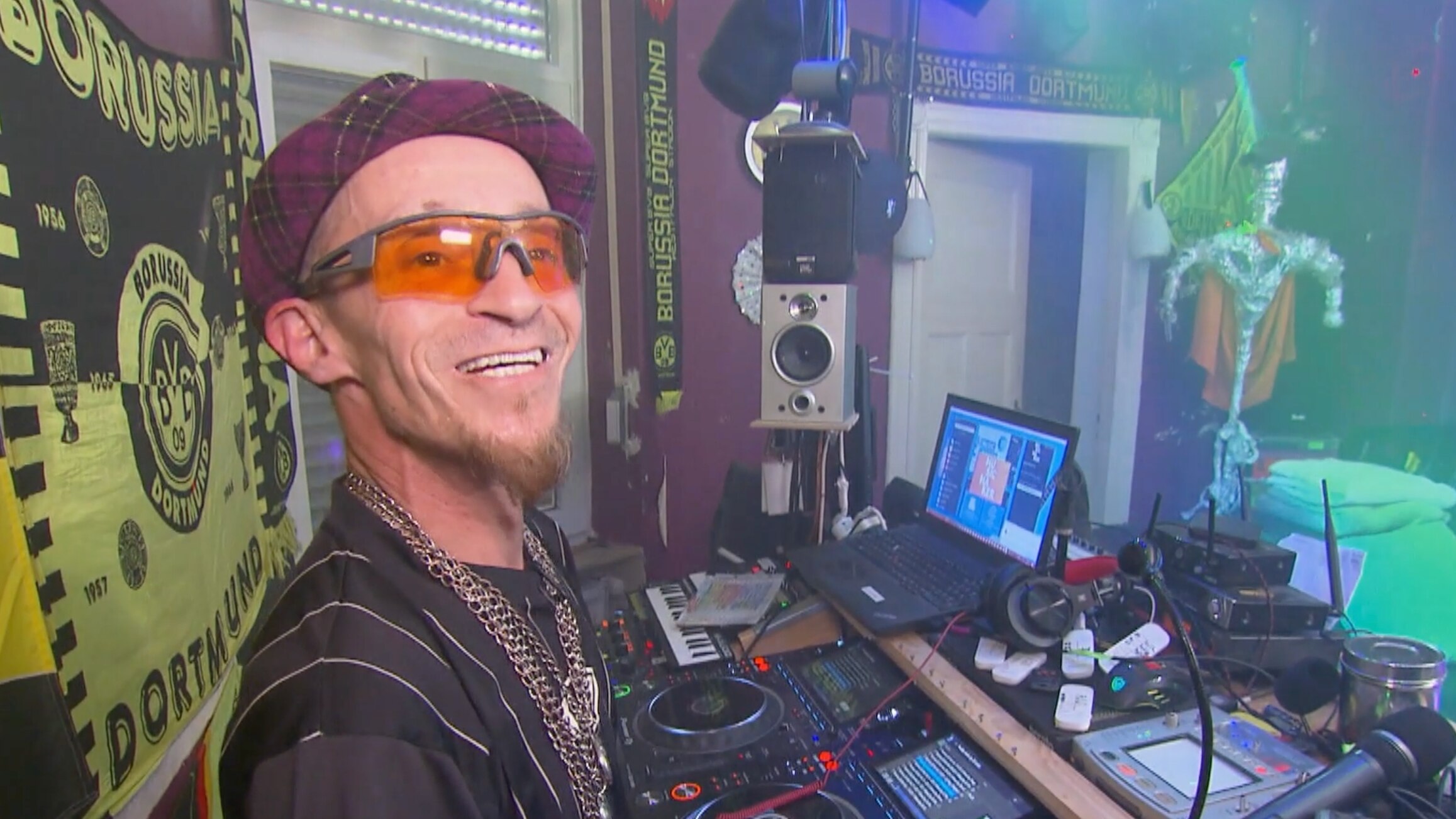 Jetzt wird aufgedreht: Reiner möchte als DJ durchstarten! (Video ...