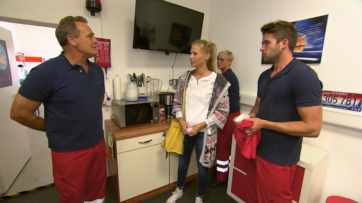 Jule hat's geschafft (Video) - Köln 50667 - RTLZWEI