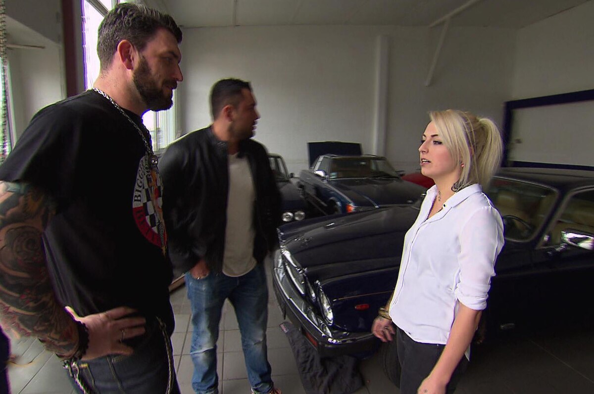 Alex und Manu treffen auf alte Bekannte! (Video) - Köln 50667 - RTLZWEI