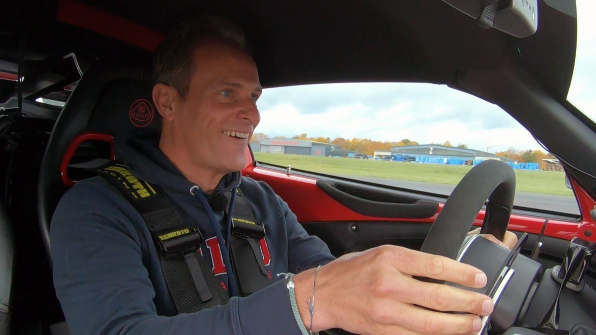 Matthias Malmedie im Lotus Exige 410 Sport (Folge 533) (Video) - GRIP ...