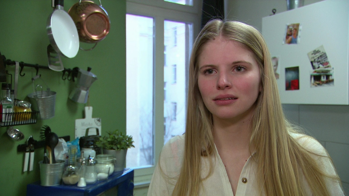 Toni erzählt ihren Eltern alles (Video) - Berlin - Tag & Nacht - RTLZWEI