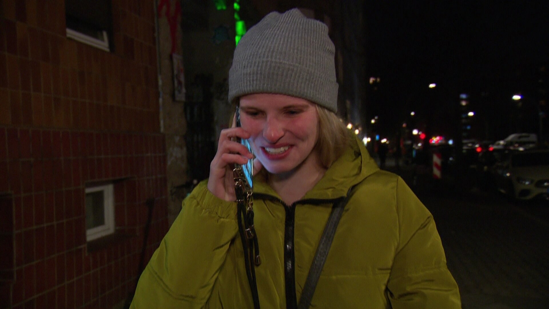 Toni bekommt den Modeljob (Video) - Berlin - Tag & Nacht - RTLZWEI