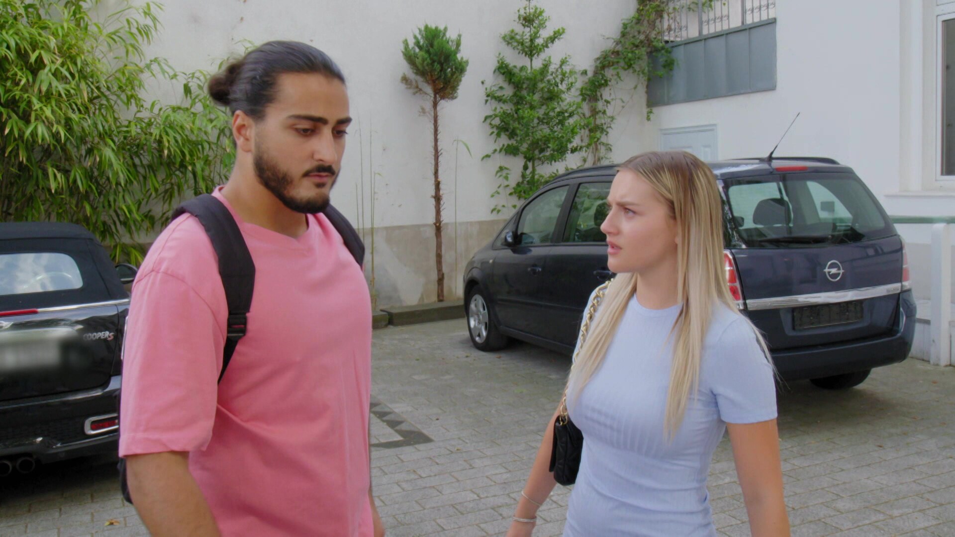 Paula gesteht Mesut ihre Liebe (Video) - Köln 50667 - RTLZWEI