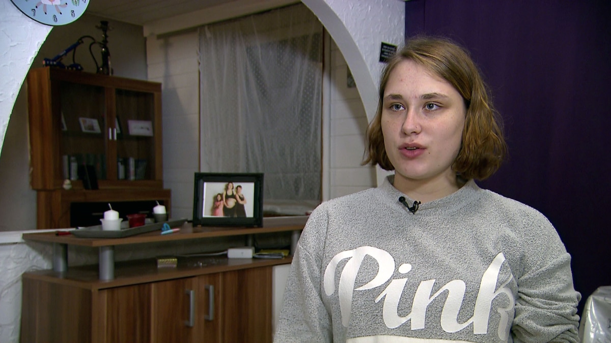 Celine wird bald Mama! (Video) - Teenie-Mütter - Wenn Kinder Kinder ...