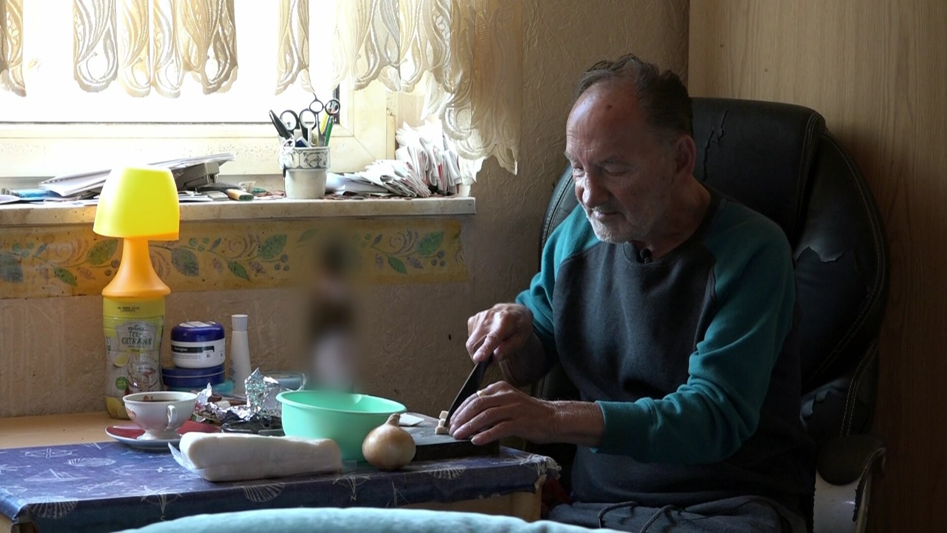 Dieter und Frank halten zusammen (Video) - Hartz und herzlich - RTLZWEI