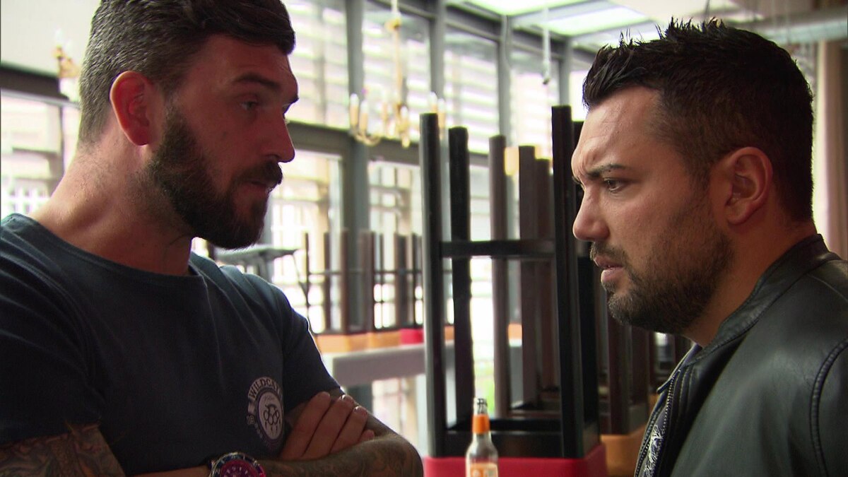 Alex: "Manu, geht das in deinen scheiß Schädel rein?" (Video) - Köln ...