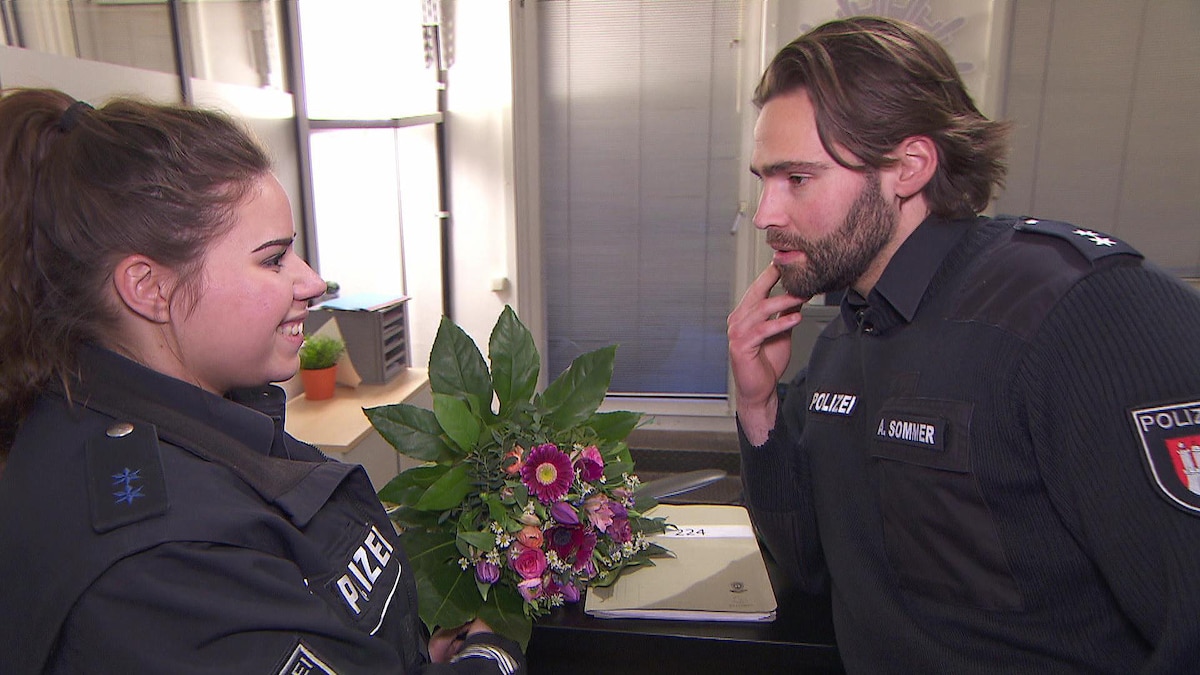 Lena gesteht Alex ihre Gefühle (Video) - RTLZWEI