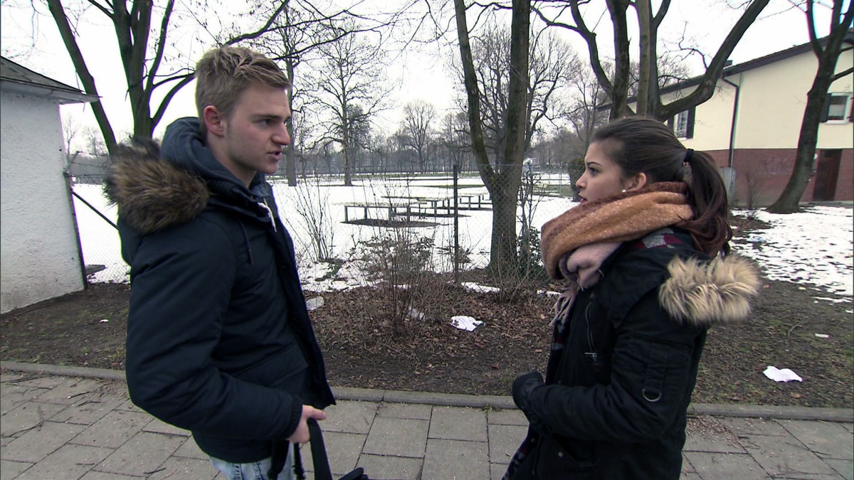 Immer tiefer in die Kriminalität getrieben (Video) - Hilf mir! Jung ...
