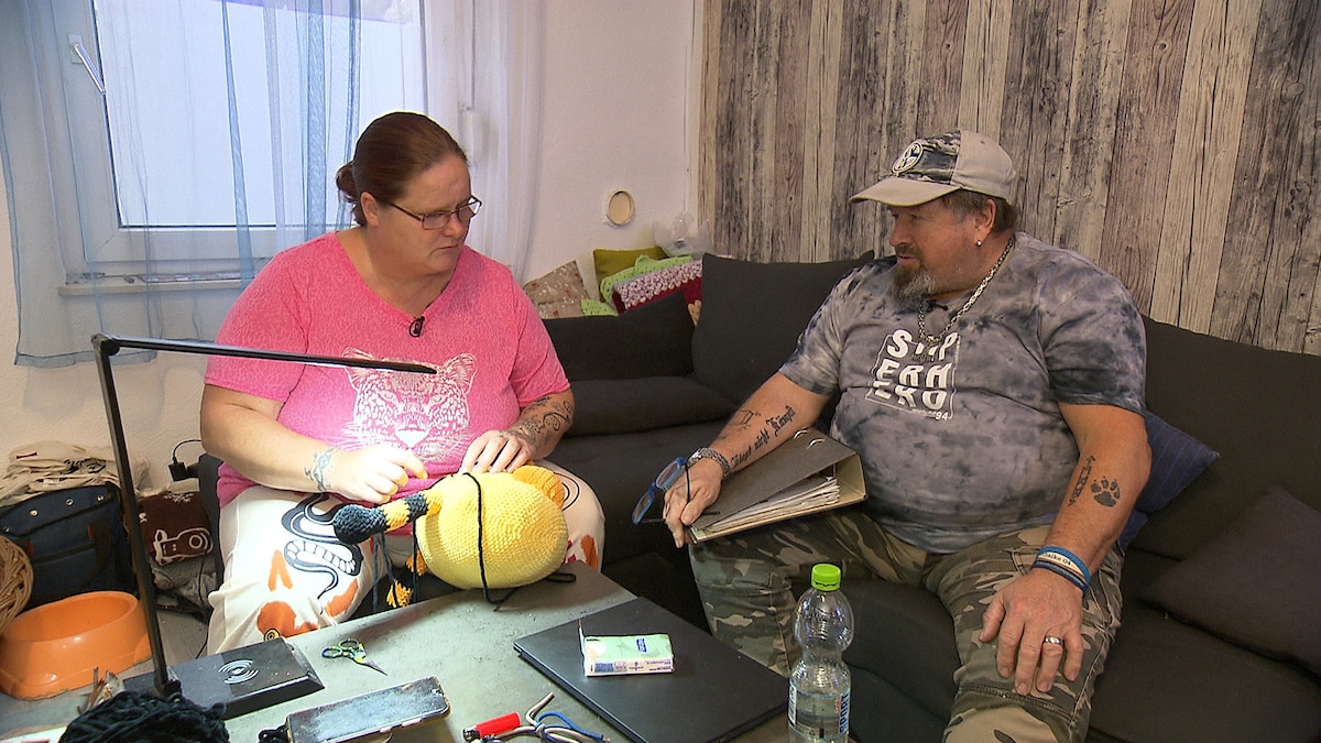 Wohnungsbesichtigung und Erbchaos - Hartz Rot Gold - RTLZWEI