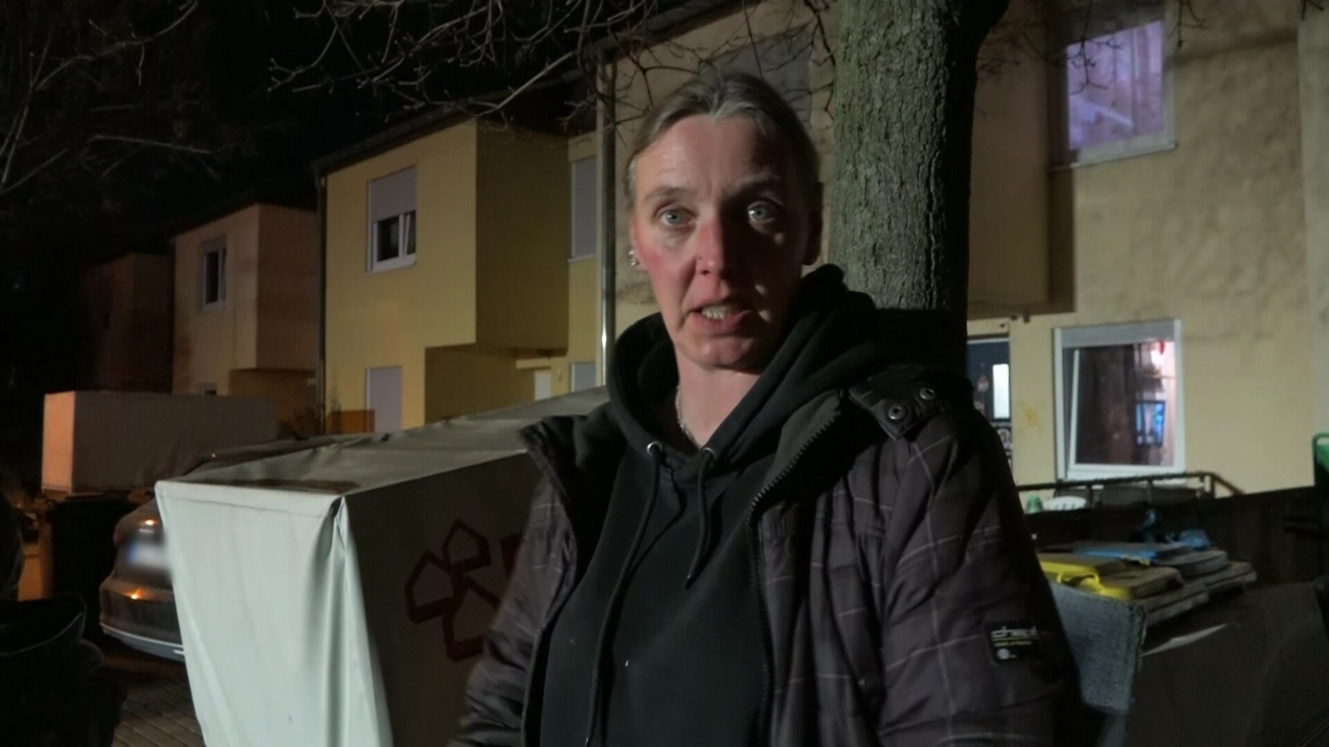 Achtung, es brennt! (Video) - Hartz und herzlich - Tag für Tag - RTLZWEI