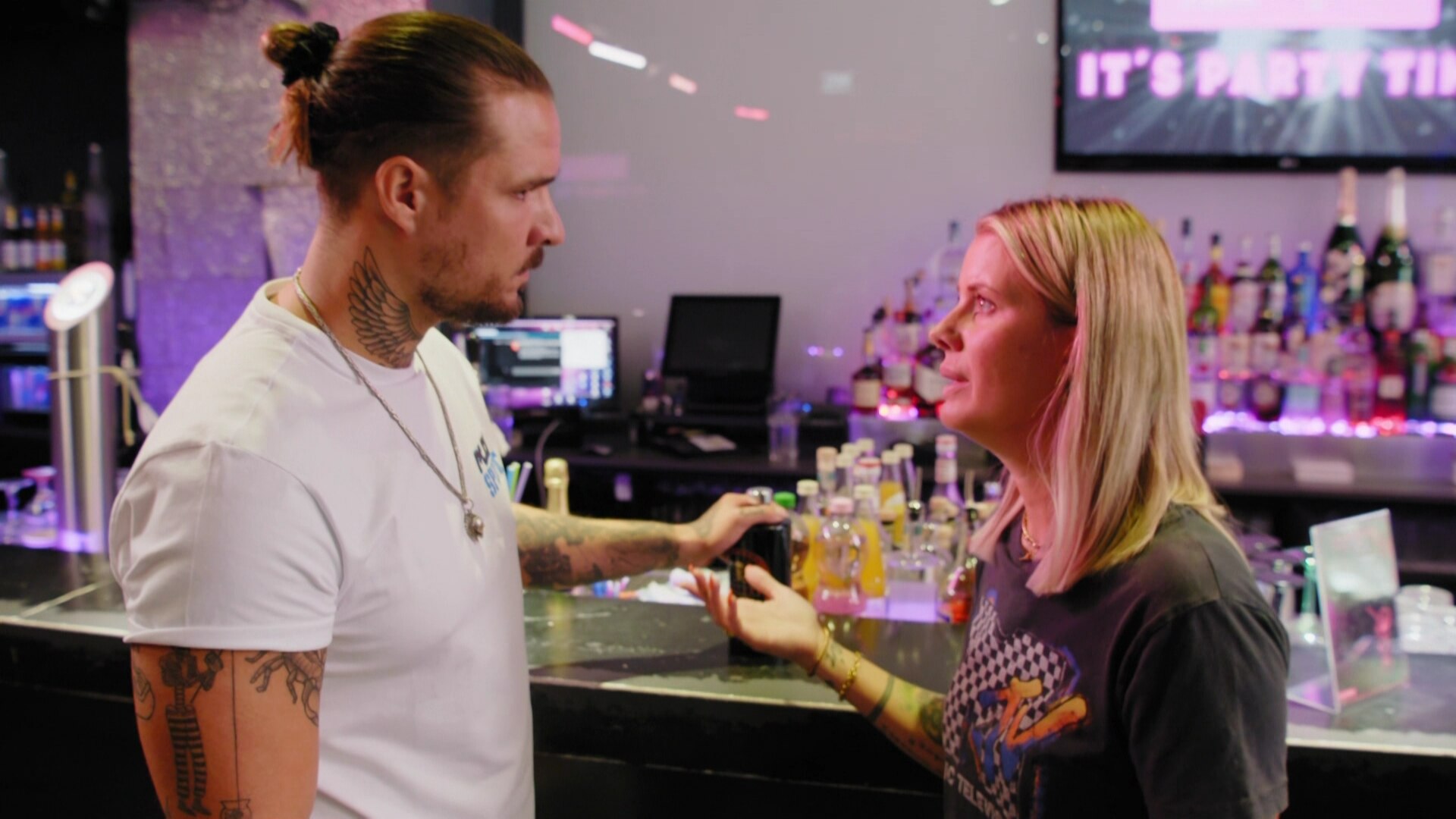 Carlo gesteht Meike seine Gefühle (Video) - Köln 50667 - RTLZWEI