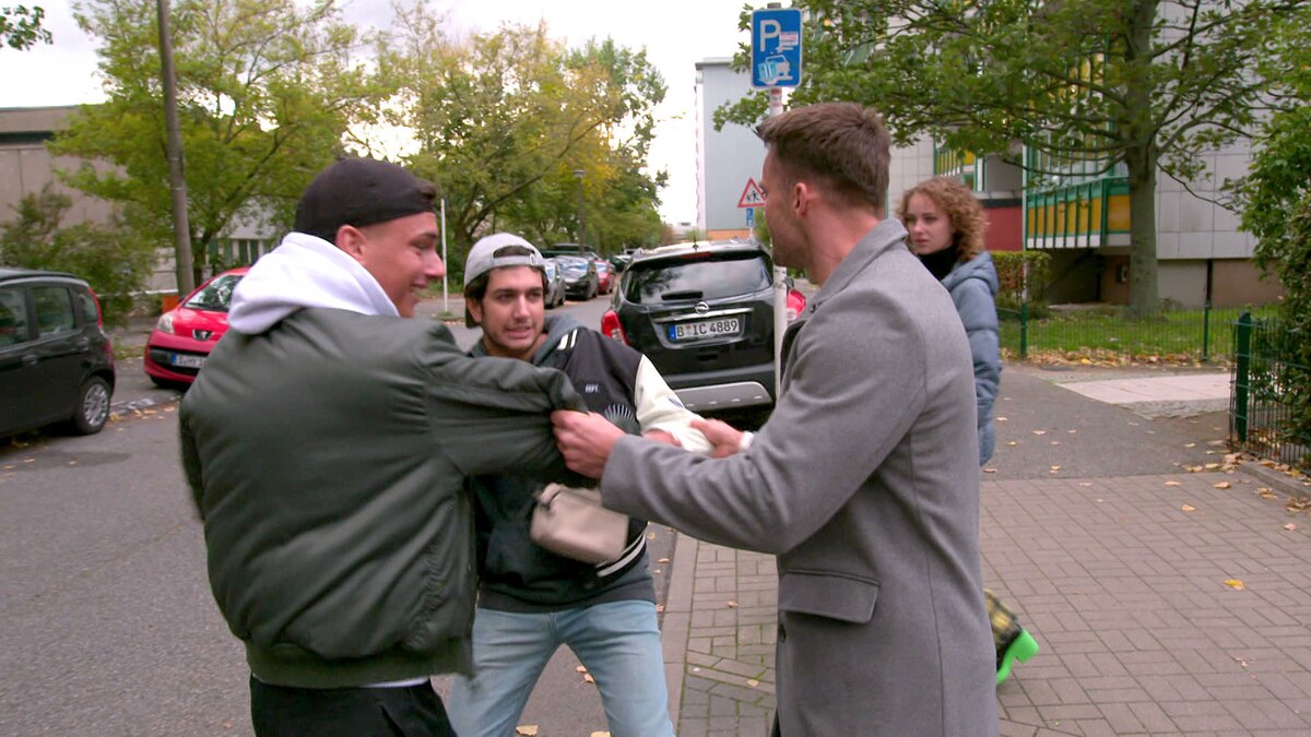 Allein, allein - Berlin - Tag & Nacht - RTLZWEI