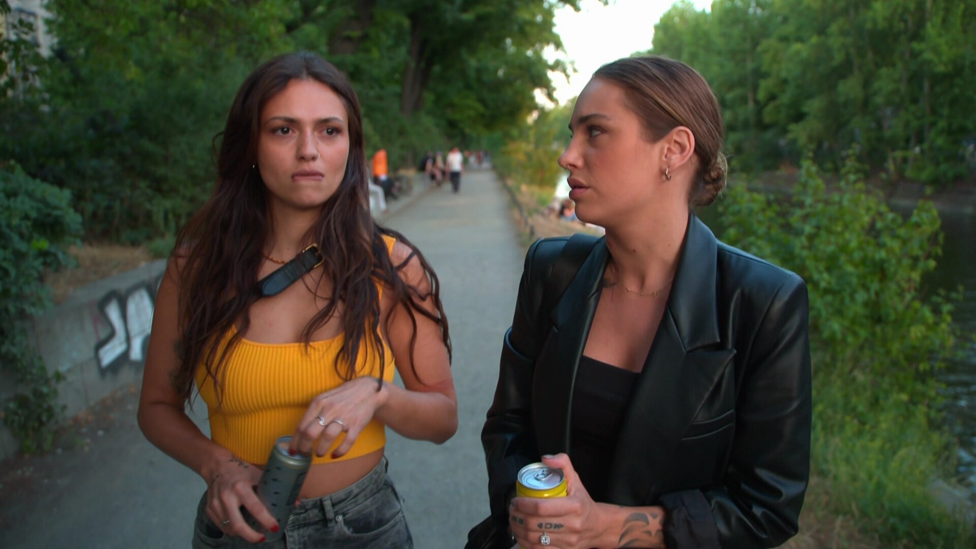 Milla verzeiht Olivia (Video) - Berlin - Tag & Nacht - RTLZWEI