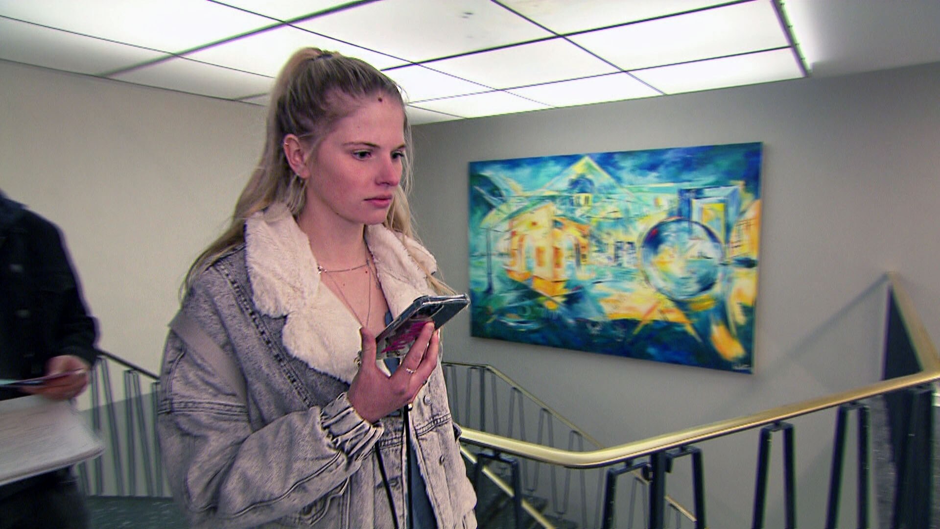 Toni vernachlässigt die Uni (Video) - Berlin - Tag & Nacht - RTLZWEI