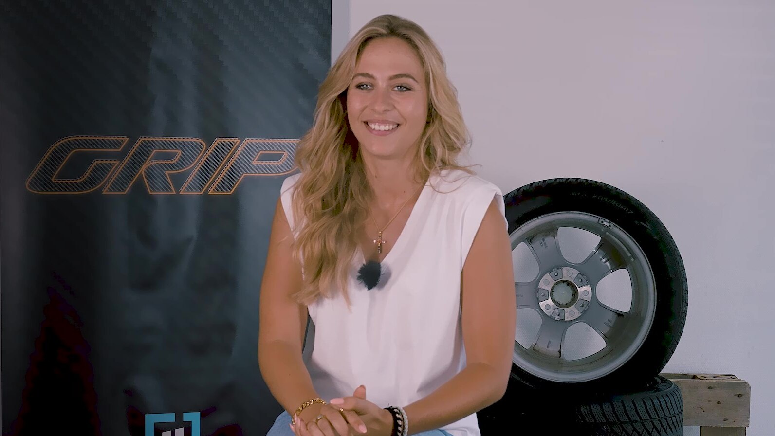 Der Traum von Formel 1 | Interview mit Sophia Flörsch (Video) - GRIP ...