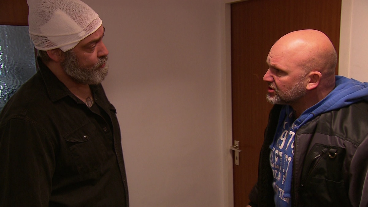 Joe droht Theo: Er soll die Anzeige zurückziehen! (Video) - Berlin ...