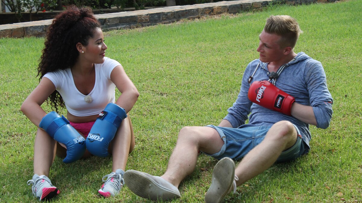 Episode 0105 - Next, Please! - RTLZWEI