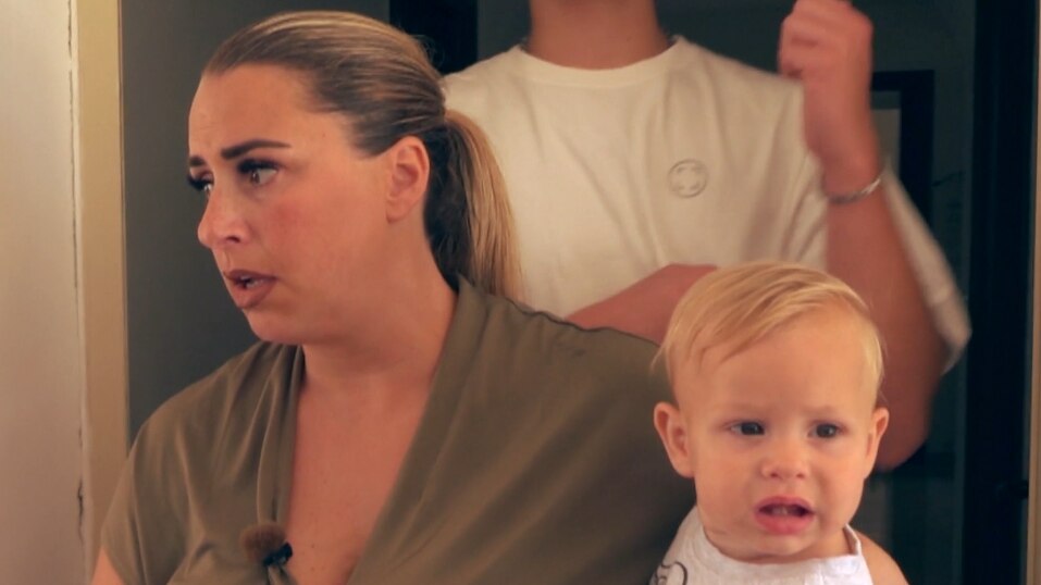 Horror-Schaden am Familienauto! (Video) - Willkommen bei Familie Weiß - RTLZWEI