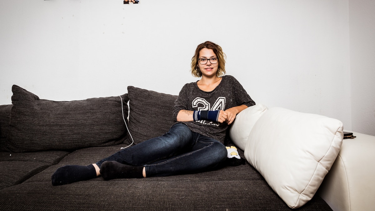 Janine (Video) - Hartz und herzlich - RTLZWEI