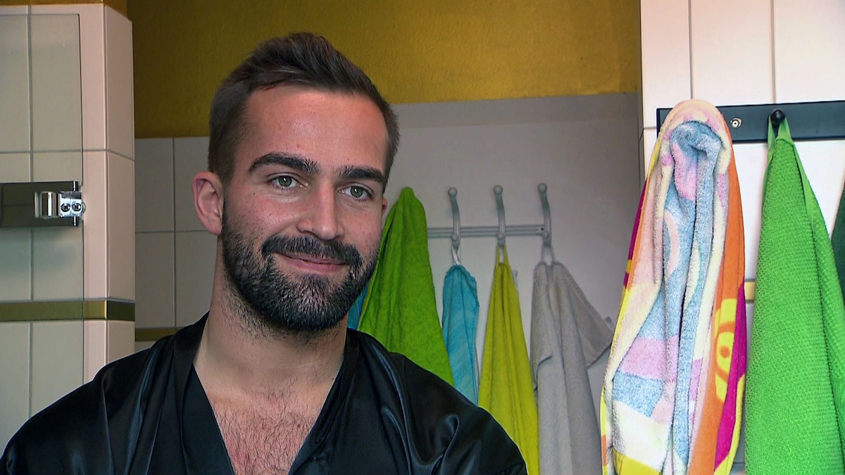 Henry und Olivia verkünden ihre Beziehung (Video) - Berlin - Tag & Nacht - RTLZWEI