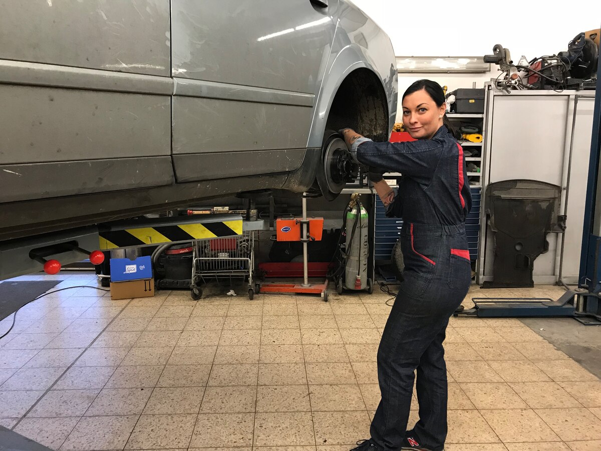 Vorschau: GRIP-Garage - getunter Audi A4 (Folge 439) (Video) - GRIP ...